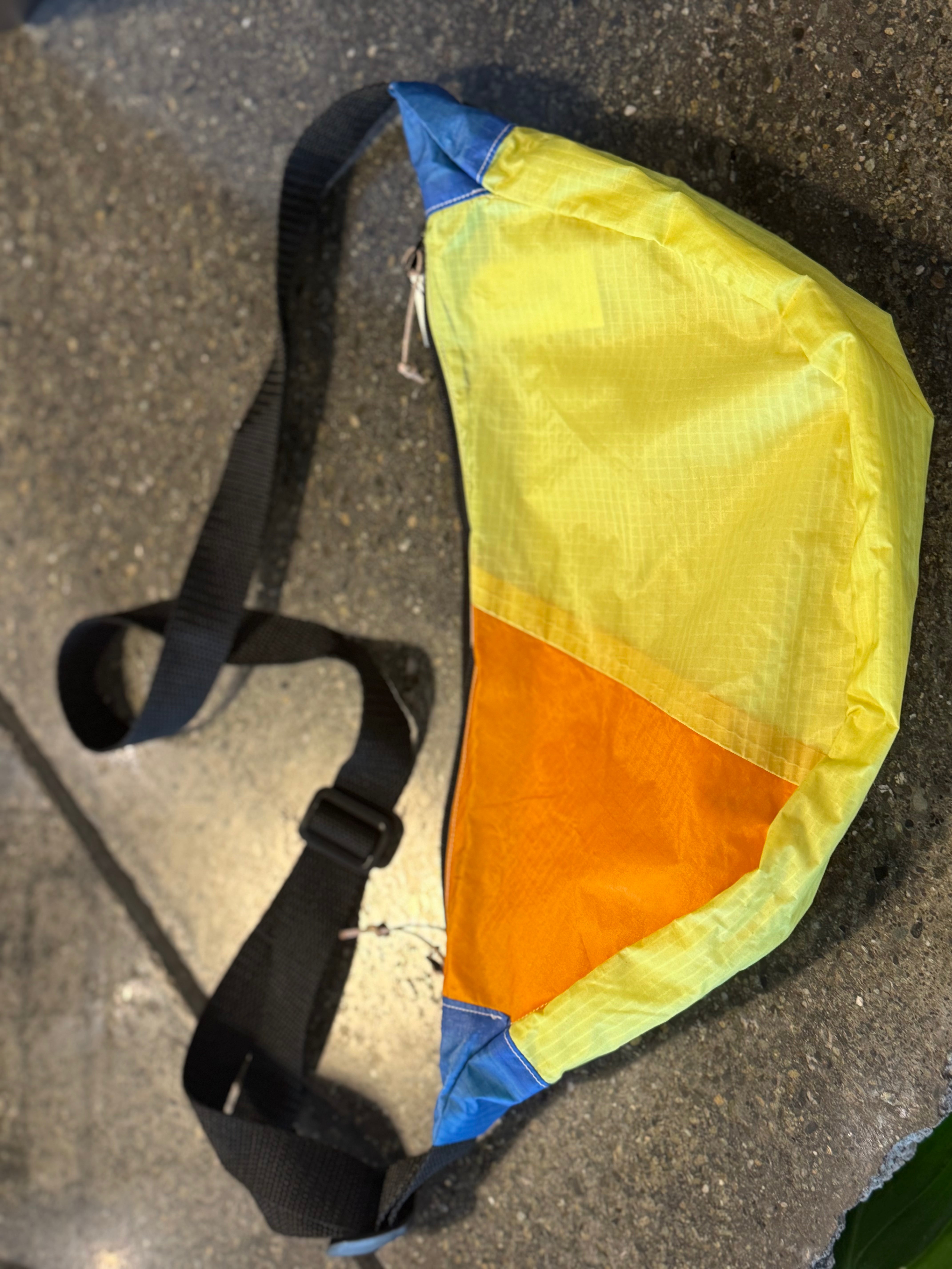 Fanny Pack Banana | RECYCLED PARAGLIDER – Revology